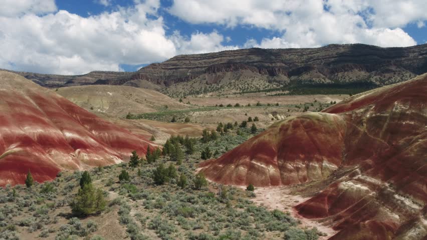 Painted Hills landscape in Oregon image - Free stock photo - Public ...