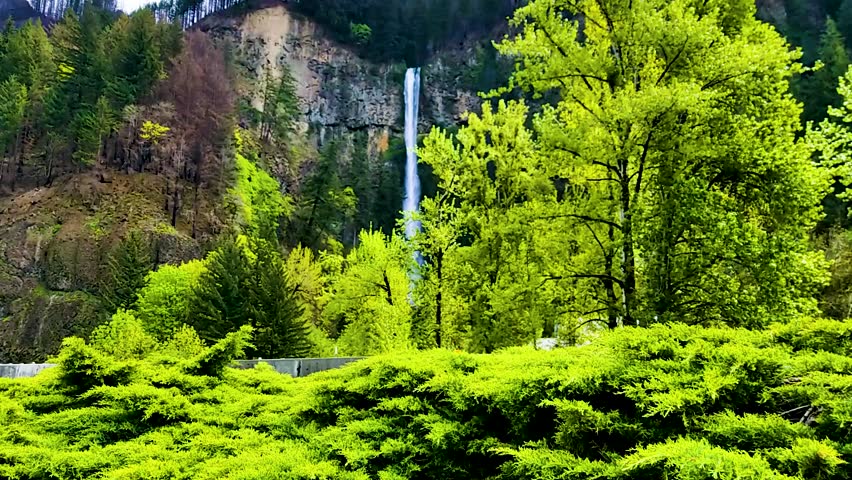 Multnomah Falls scenery in Oregon image - Free stock photo - Public ...