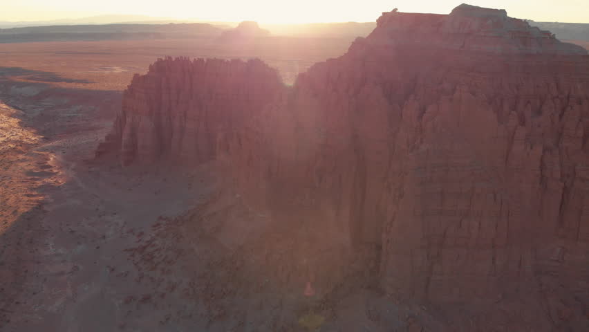 Beautiful Landscape with cliffs and bluffs image - Free stock photo ...