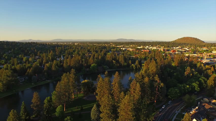 Aerial Oregon Bend Videos de metraje en stock 26553905 | Shutterstock