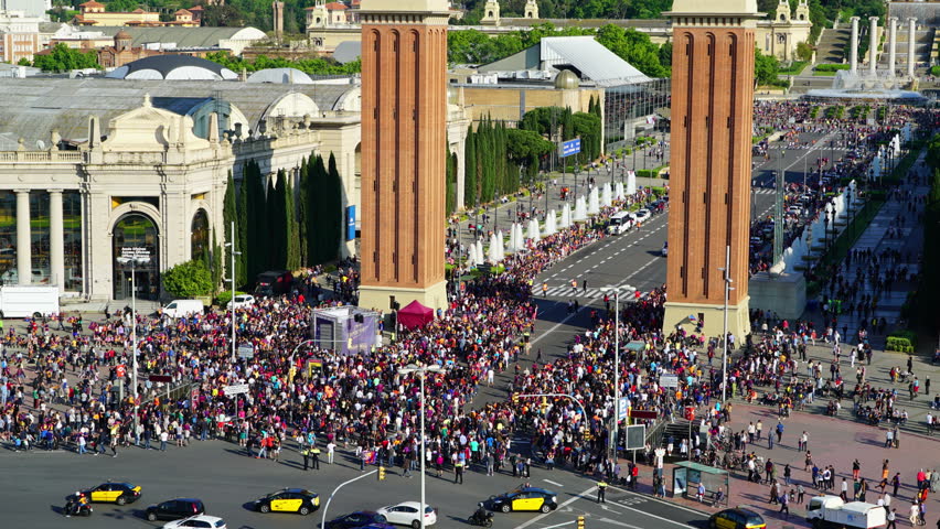 Barcelona Crowd People Stock Footage Video (100% Royalty-free) 18854315 ...