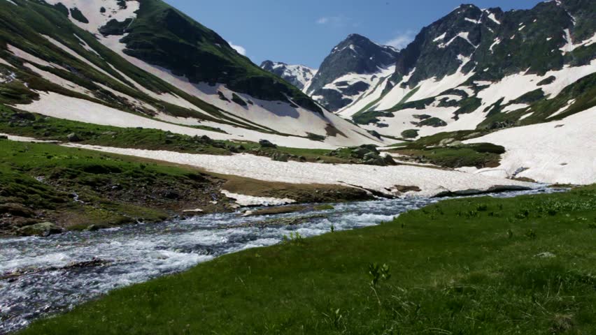 Landscape of snowy mountain tops image - Free stock photo - Public ...