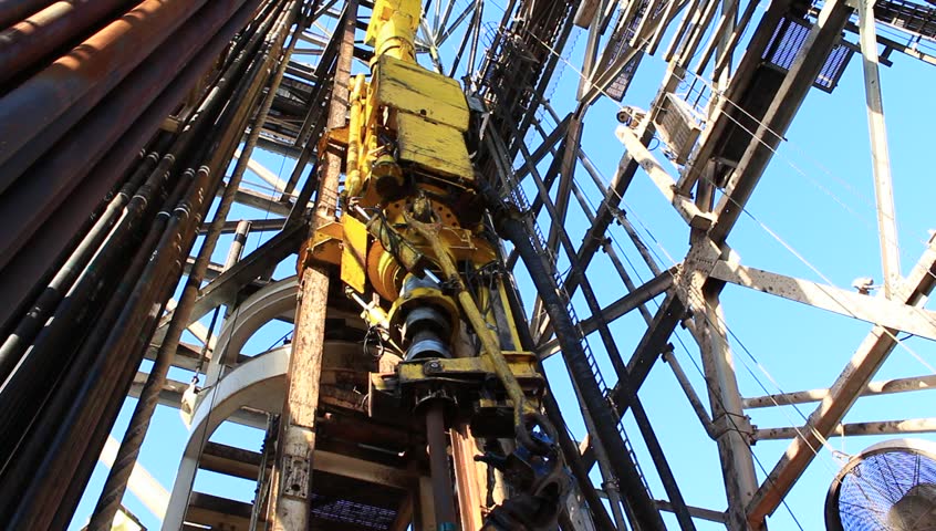 Top Drive System (TDS) Spinning For Oil Drilling Rig - Oilfield ...