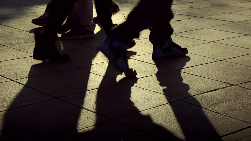 Footsteps Friends Playing Silhouette - 1080p Silhouette Of Friends ...