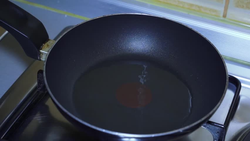 French Chef Demonstrates How To Ladle Batter, Tilt And Rotate Pan To ...